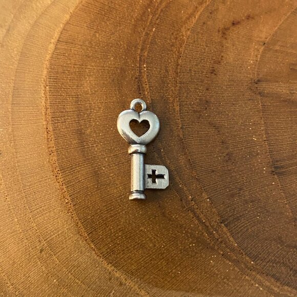 James Avery | Jewelry | Retired James Avery Key Of Promise Charm ...